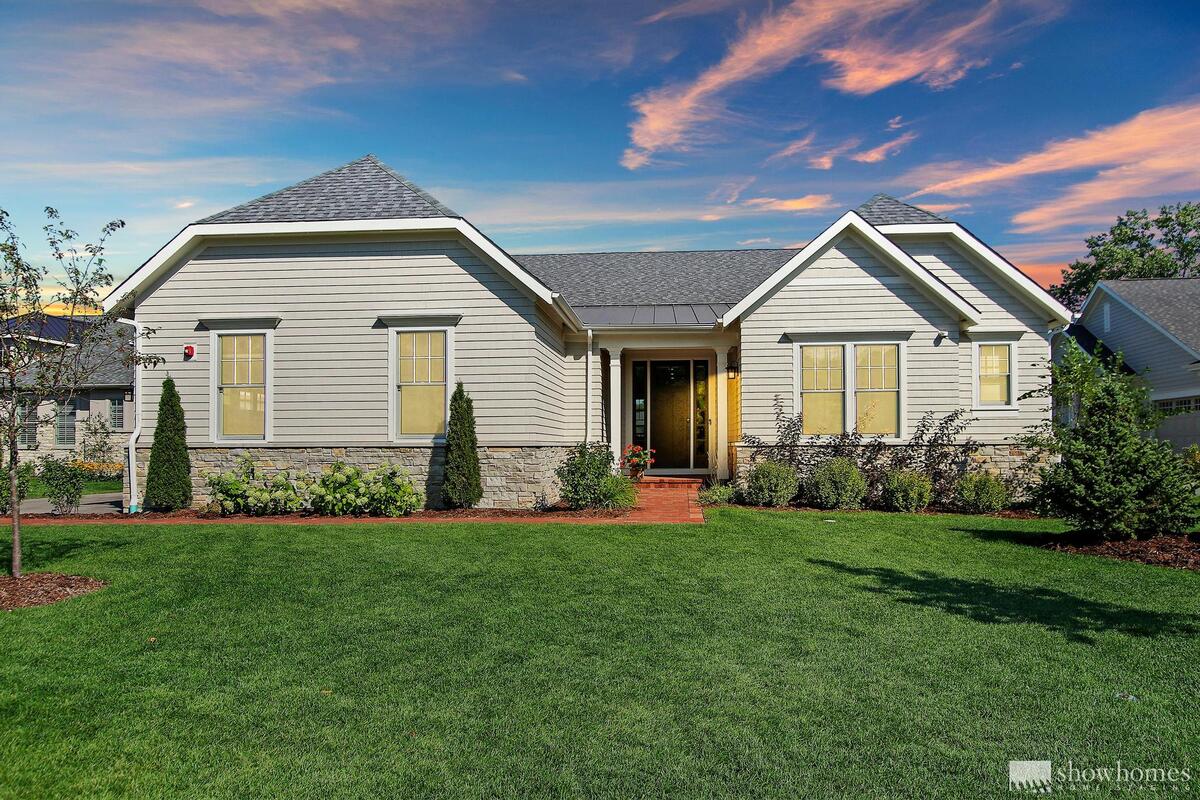 ** On Market 1+ years, SOLD in 2 Months w/ Showhomes! ** Exceptional ...